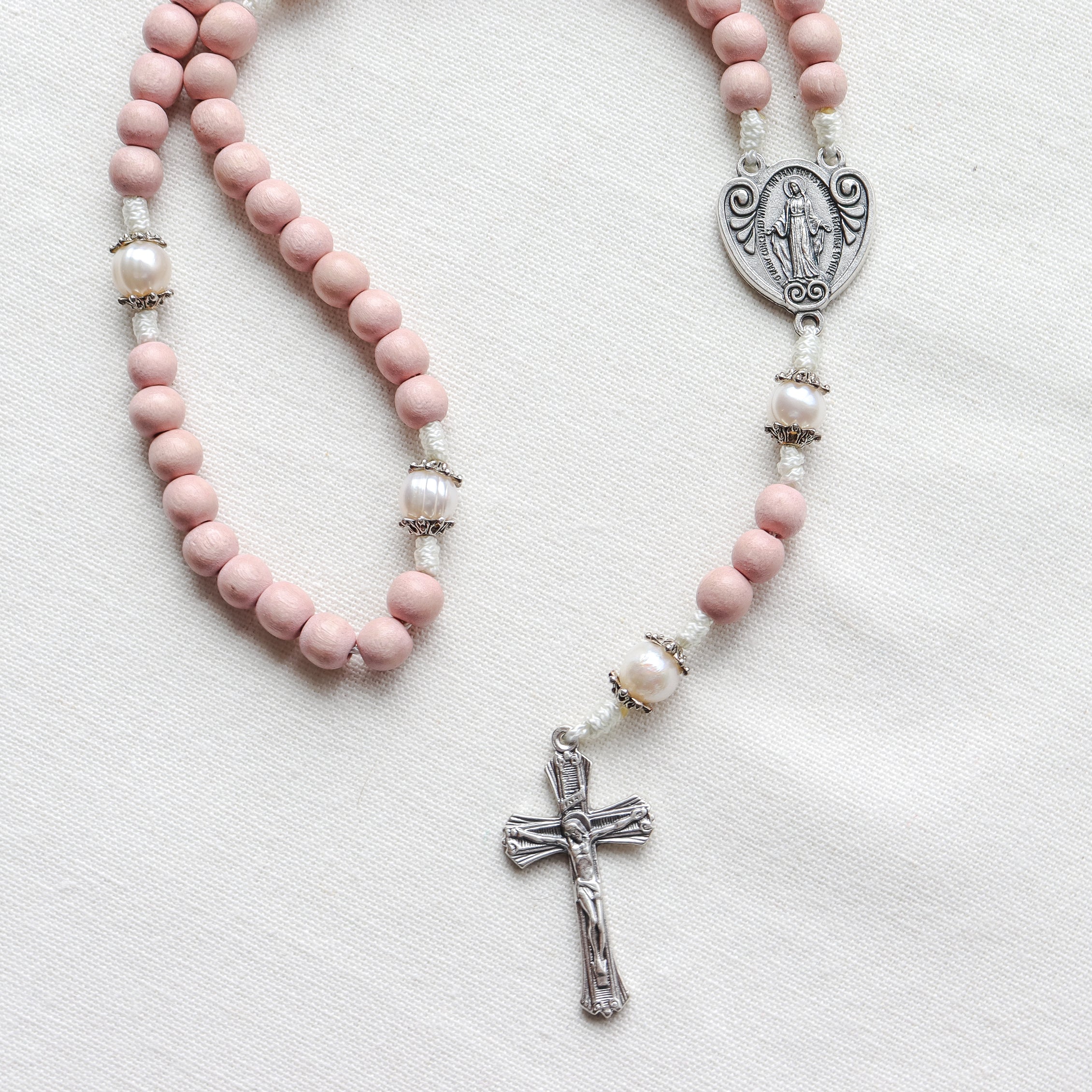 How to Pray the Rosary Step by Step – Darling Rosary